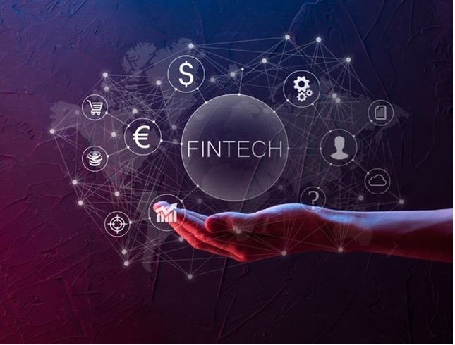 銀行が次々に誕生する？ FinTechの主役の座をうかがうBaaS | DATA x Hub | データクロスハブ